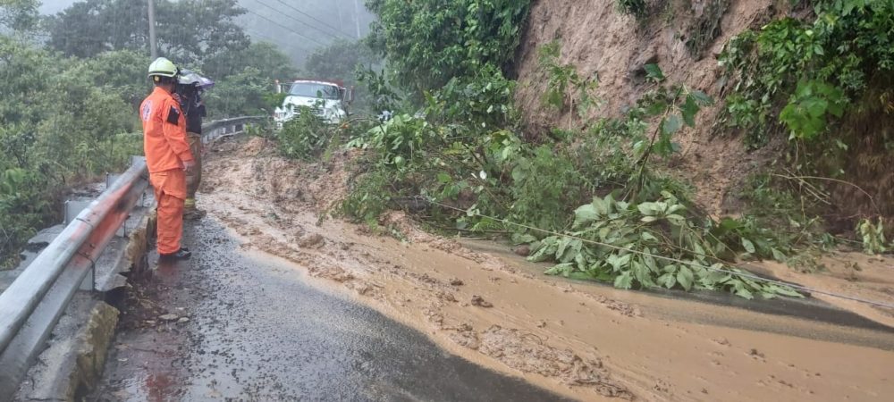Flooding and Mudslides in Northern Panamá - Chasing Panama